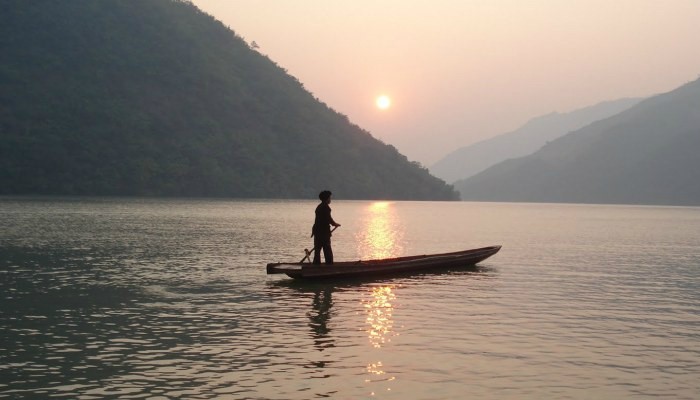 Bố cục Người ở bến sông Châu chính xác nhất | Ngữ Văn 10 Cánh diều